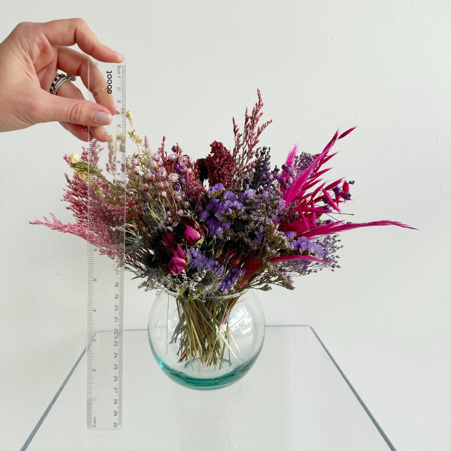 small dried flower arrangement – houseoflilac
